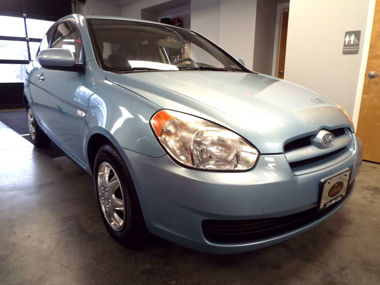 2010 hyundai accent hatchback for sale store