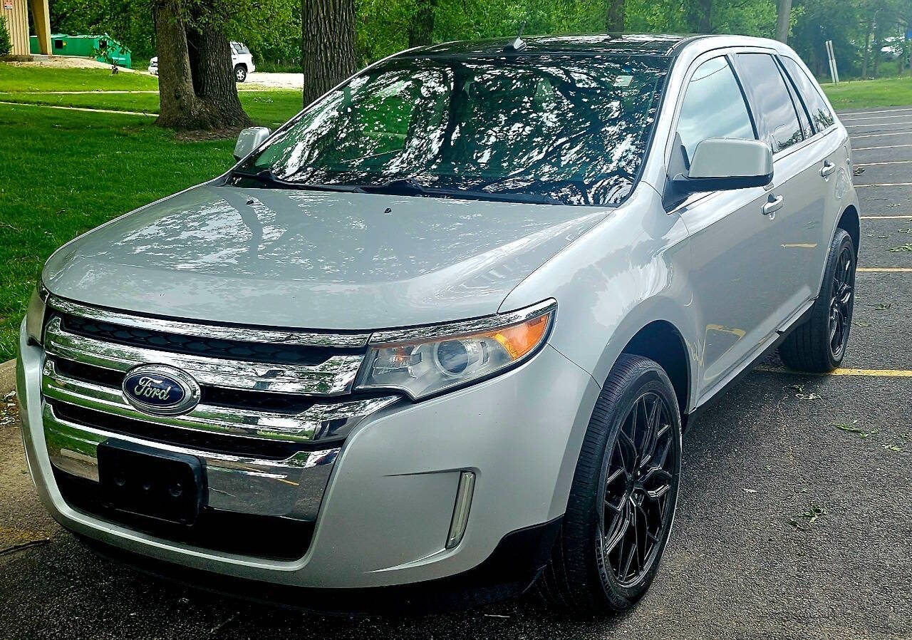 SUVs For Sale in New Lenox, IL - C.C.R. Auto Sales, Inc.