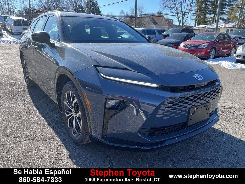 New 2025 Toyota Crown Signia For Sale In Winter Park, FL - Carsforsale.com®