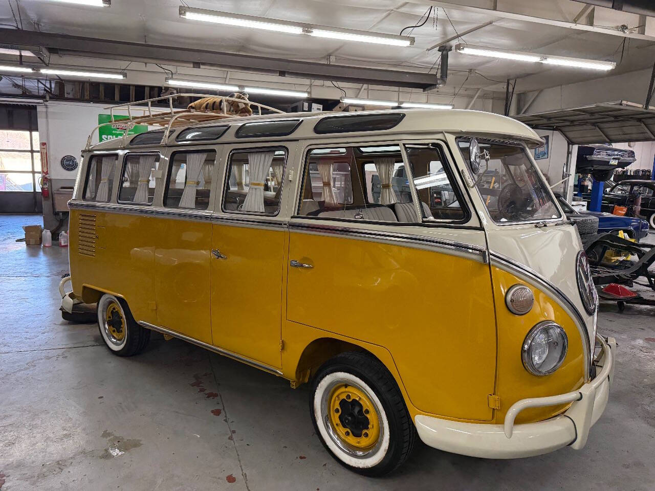 1974 Volkswagen Bus 23 Window Deluxe Samba Replica For Sale ...