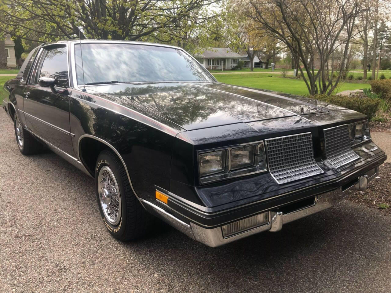 Oldsmobile 1985 1985 Oldsmobile Cutlass Supreme Coupe 1:1 Reference