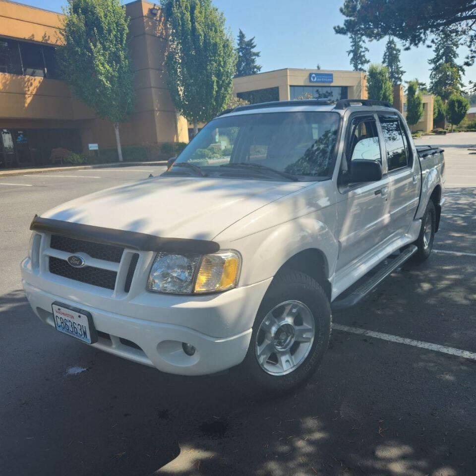 2005 Ford Explorer Xlt White
