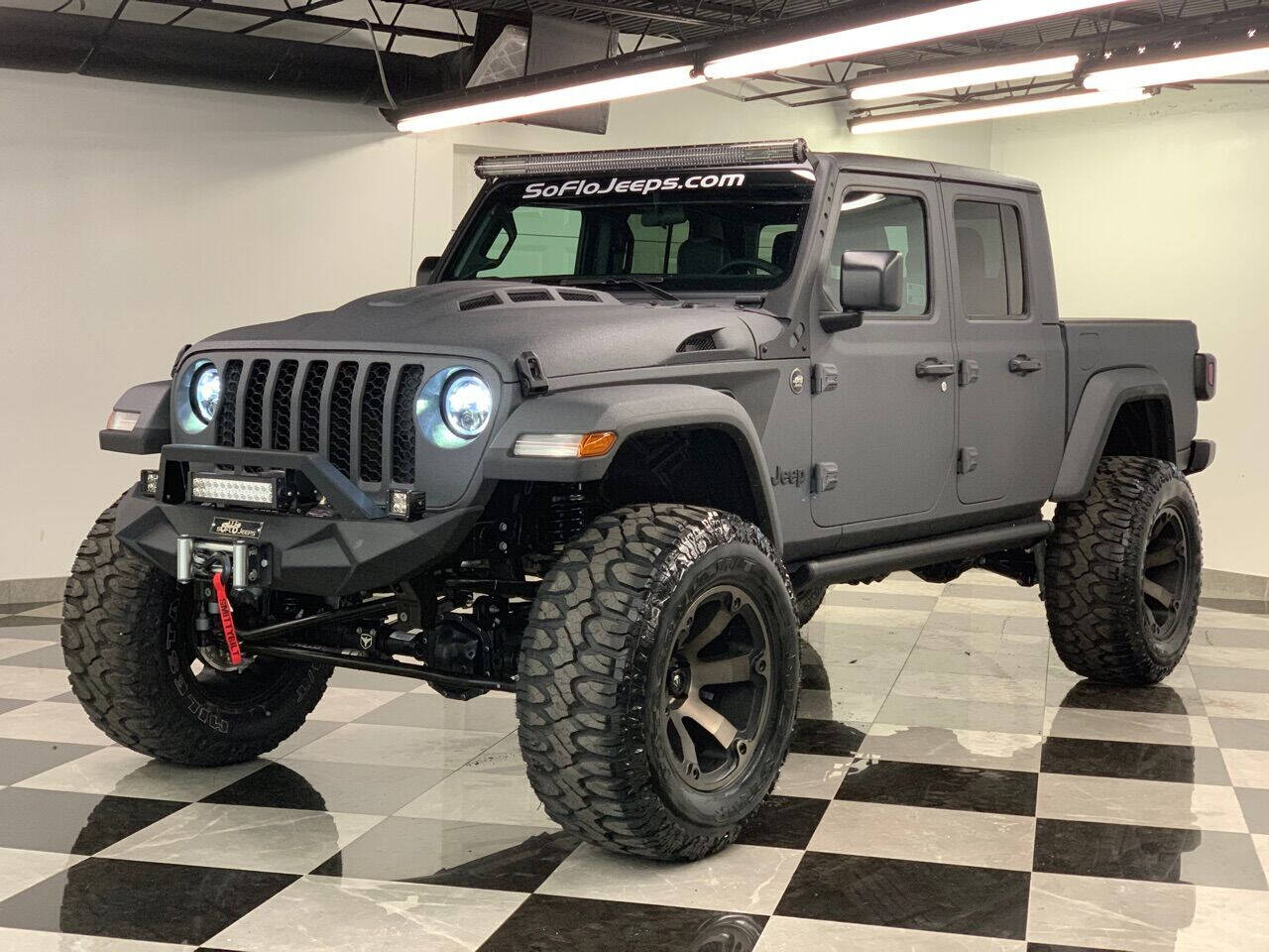 2020 Jeep Gladiator Gunmetal kevlar Gray V6 3.6L - Soflo Customs