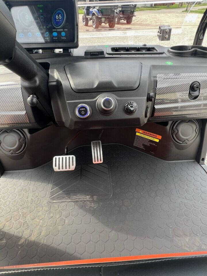 2024 Evolution D5 Ranger 2+2 | CartFinder