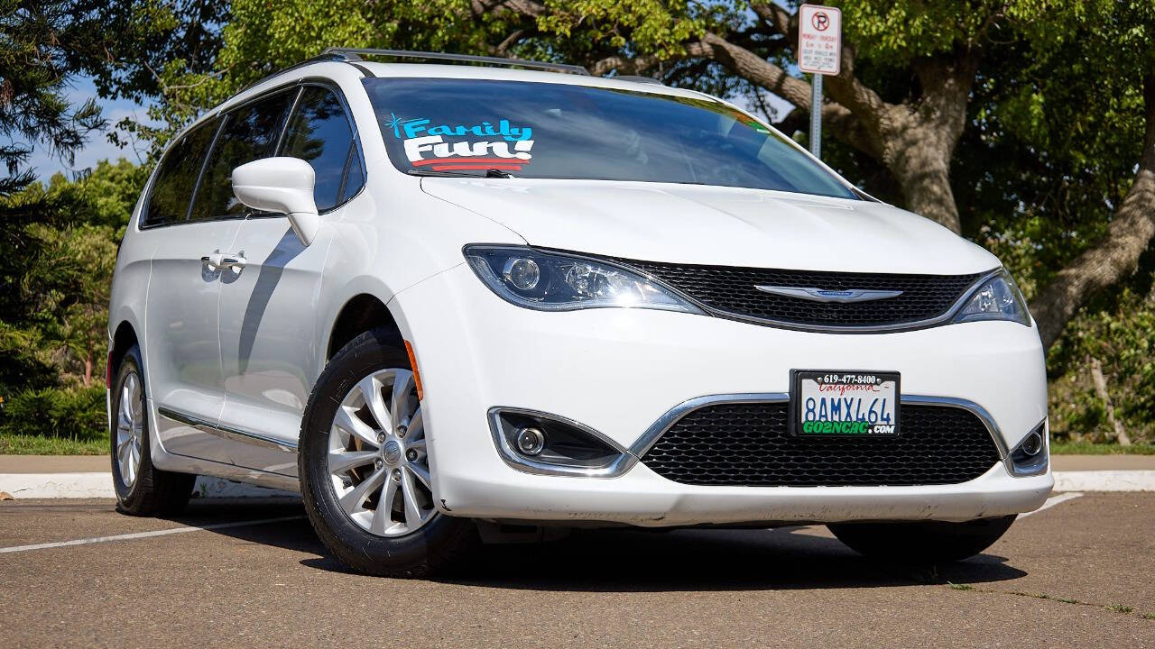 Used 2018 Chrysler Pacifica Touring L 4dr Mini Van 14995 - VIN ...