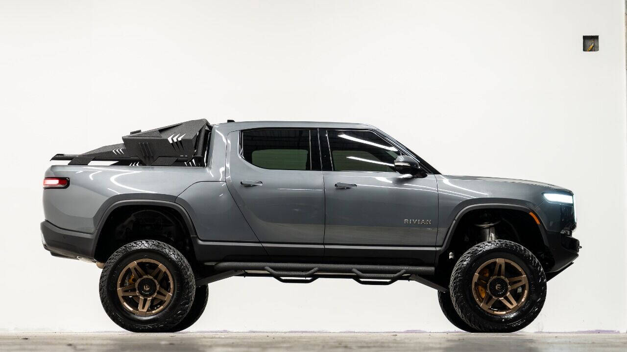 2023 Rivian R1T Gray Electric - Soflo Customs
