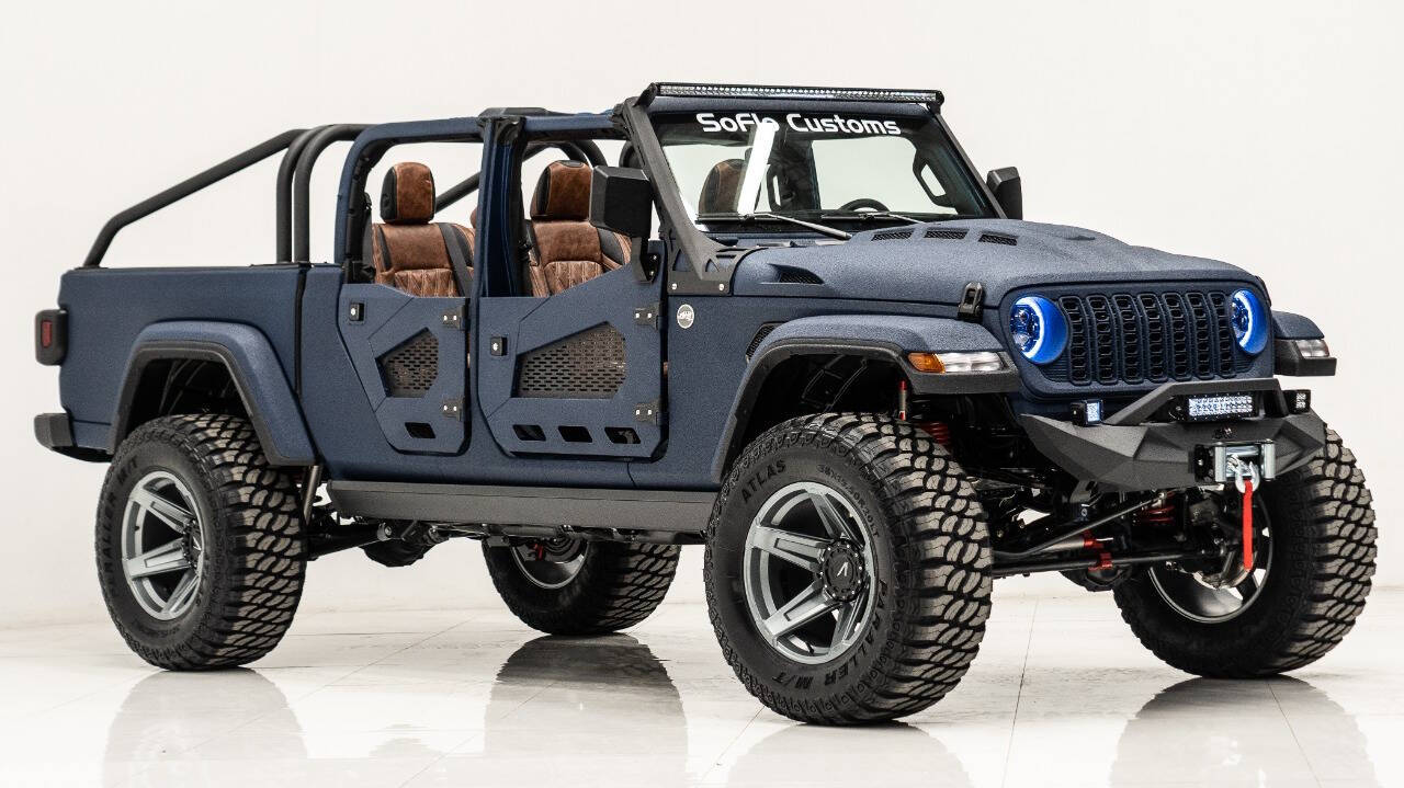 2025 Jeep Gladiator Blue 3.6L V6 - Soflo Customs