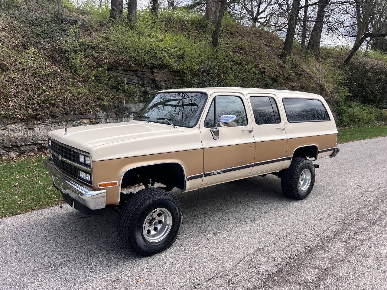 1989 Chevrolet Suburban For Sale - Carsforsale.com®