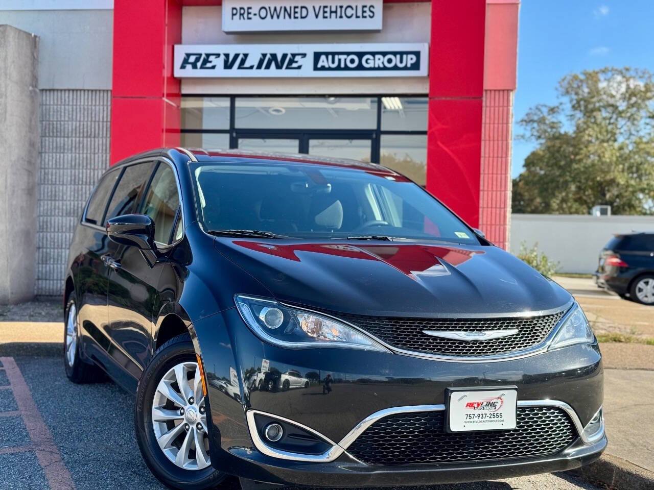 2018 Chrysler Pacifica for sale in Chesapeake, VA - Revline Auto Group