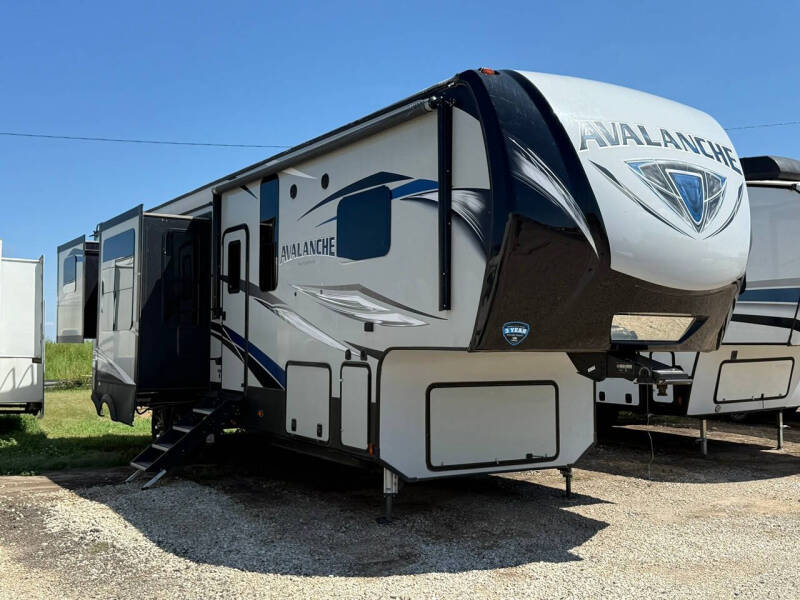 2018 Keystone RV Avalanche For Sale In Kansas - Carsforsale.com®
