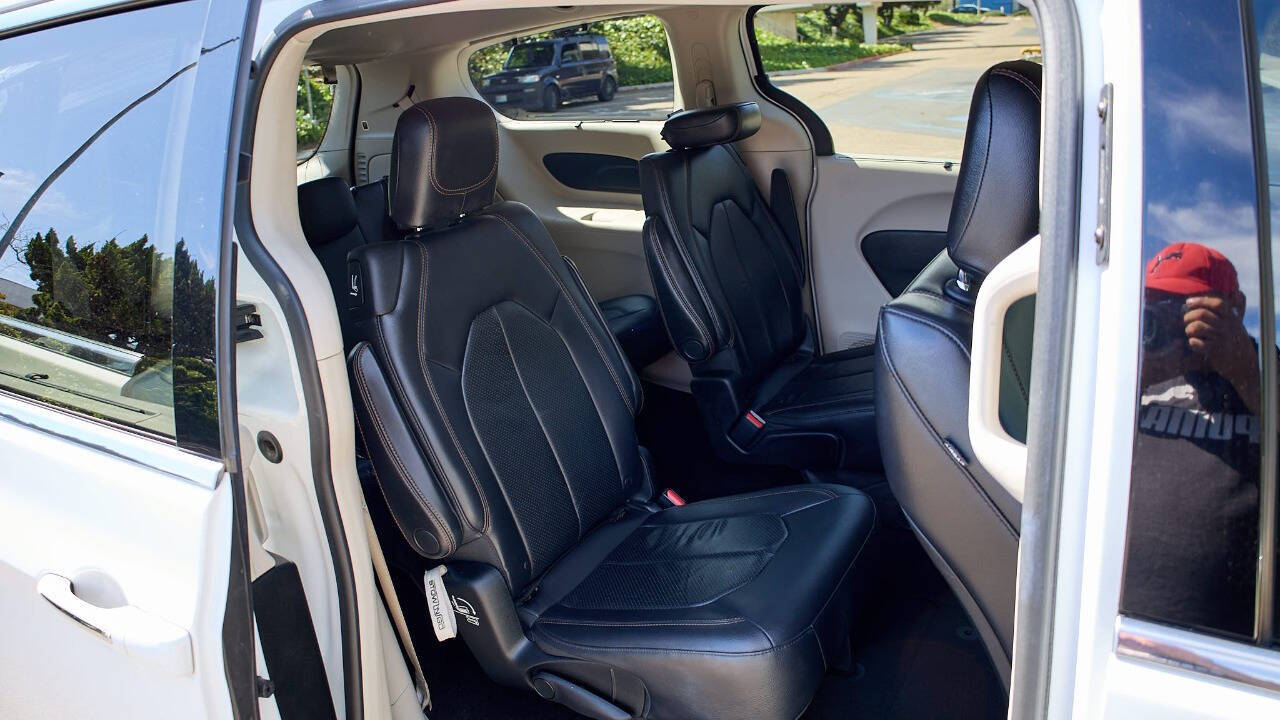 Used 2018 Chrysler Pacifica Touring L 4dr Mini Van 14995 - VIN ...