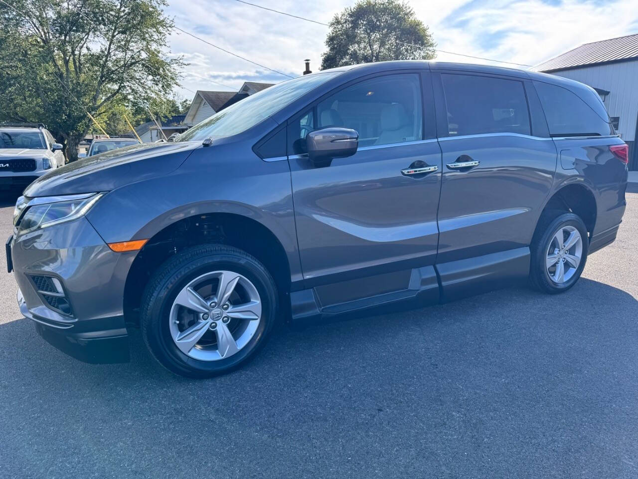 Minivans For Sale in Russell Springs, KY - Dustin & Jared Gosser Auto ...