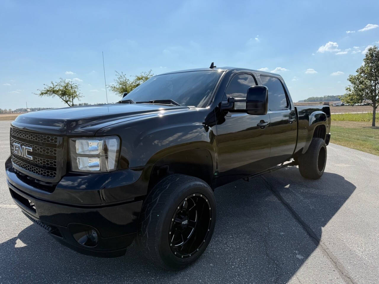 2009 GMC Sierra 2500HD for sale in Fort Wayne, IN - XPS MOTORSPORTS