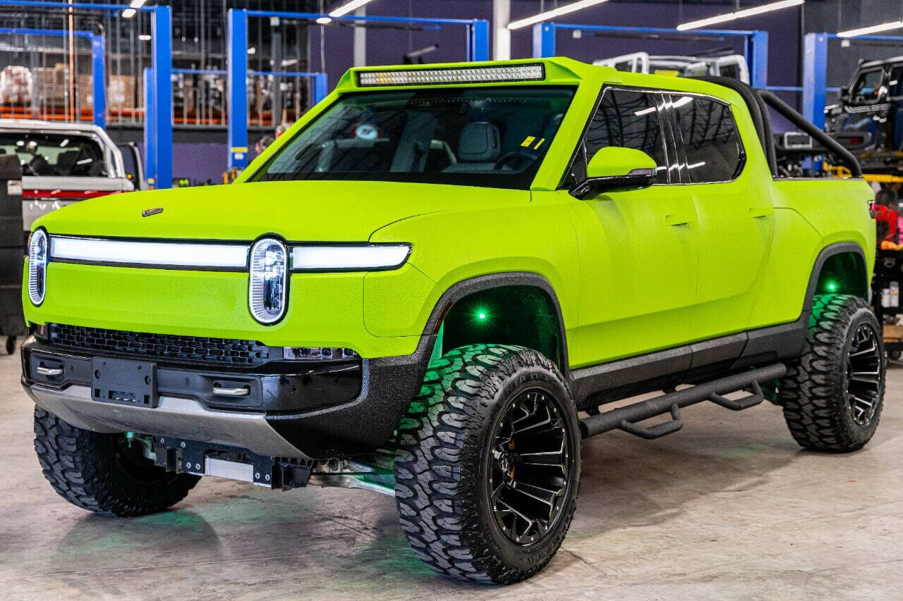 Custom Lifted 2022 Rivian R1T - Soflo Customs