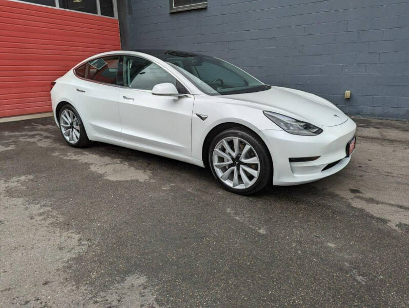 Paramount Motors NW – Car Dealer in Seattle, WA