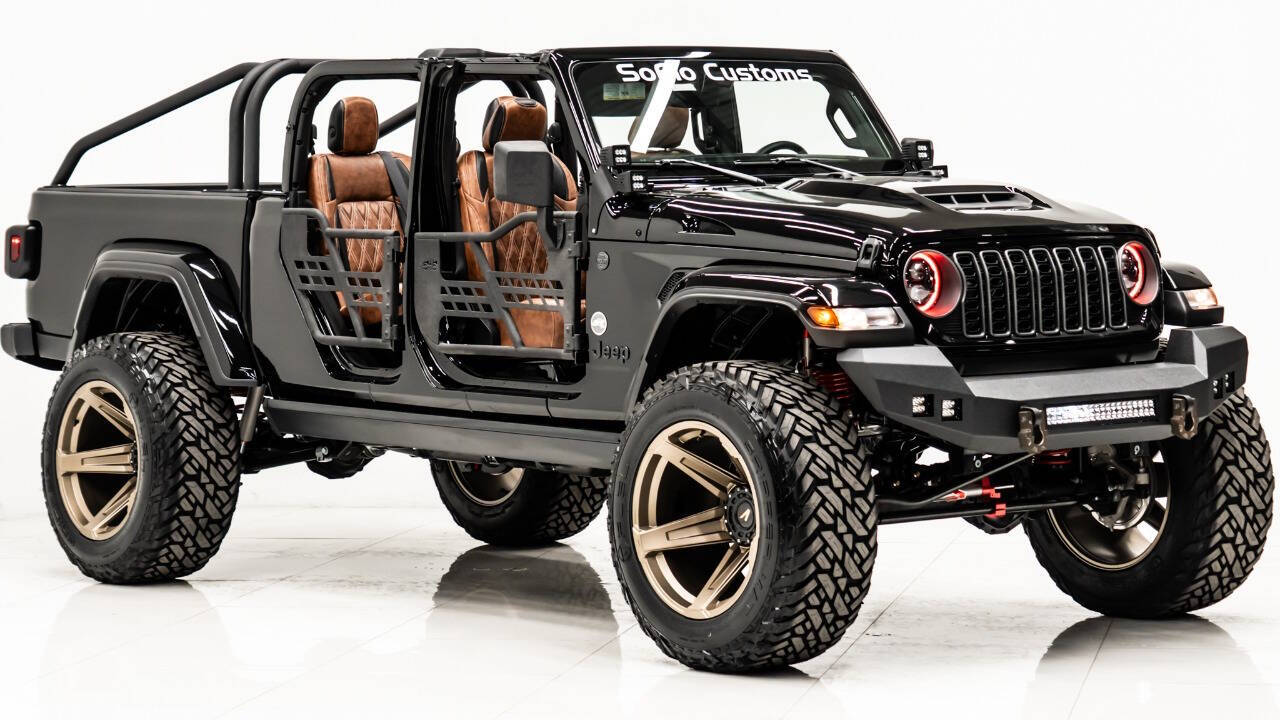2025 Jeep Gladiator Black 3.6L V6 - Soflo Customs