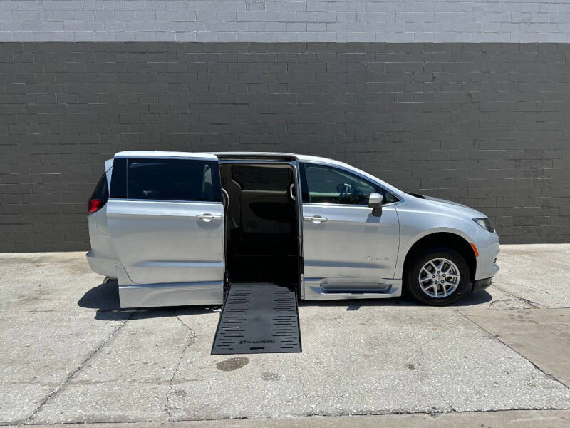 Chrysler Voyager Wheelchair Handicap Van For Sale In Tampa, FL ...