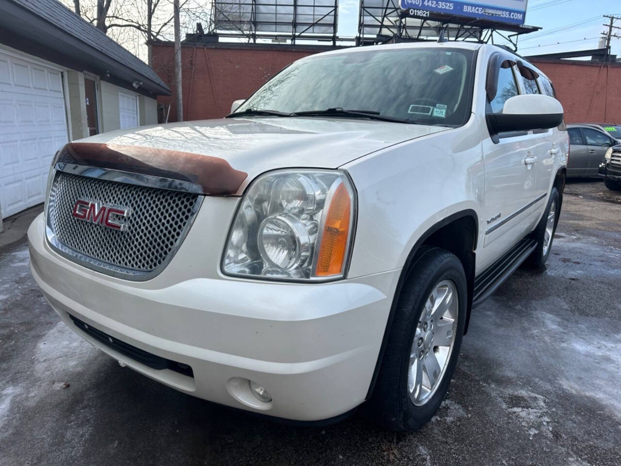 GMC Yukon For Sale in Cleveland, OH - Kelly Auto Group