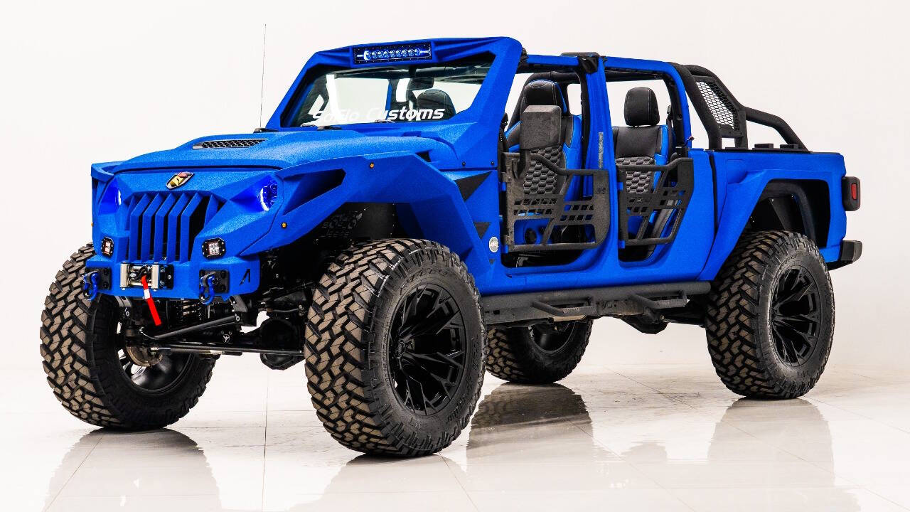 Custom Lifted 2024 Jeep Gladiator - Soflo Customs