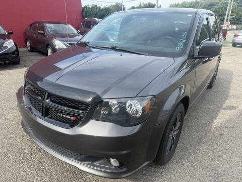 2018 Dodge Grand Caravan for sale in Hamilton, OH - Premier Auto Mart Inc