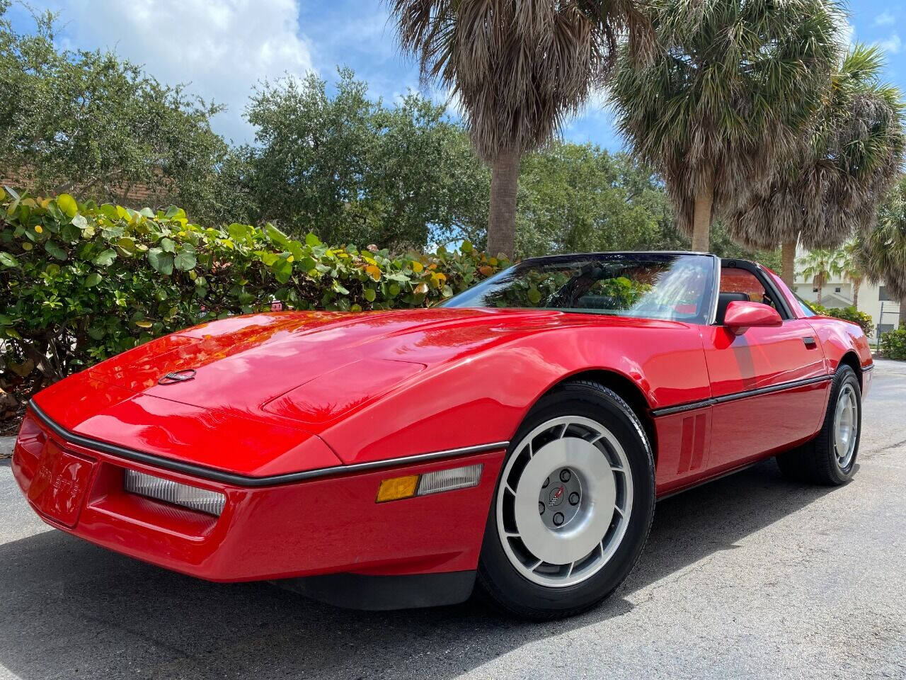 1987 Chevrolet Corvette Specs 1987 Chevrolet Corvette · Convertible