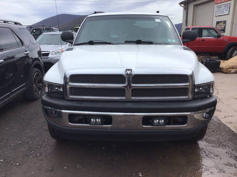 2000 Ram Sold 2000 DODGE RAM 3500 St In NEW PHILADELPHIA, OH
