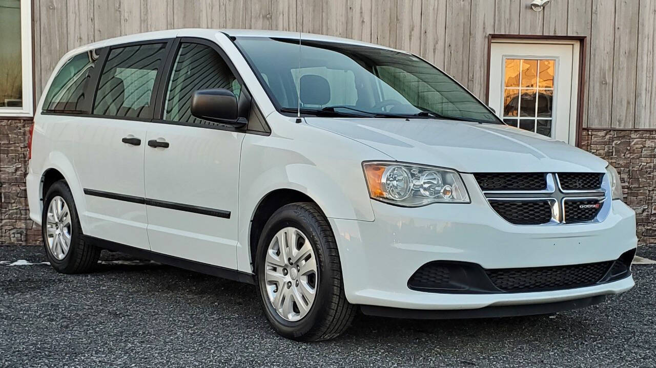 Smith Family Car Store Inc. - 2014 Dodge Grand Caravan