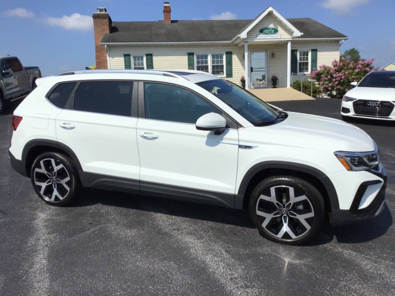 2023 Volkswagen Taos for sale in Martinsburg, WV - Heffle Motor Company