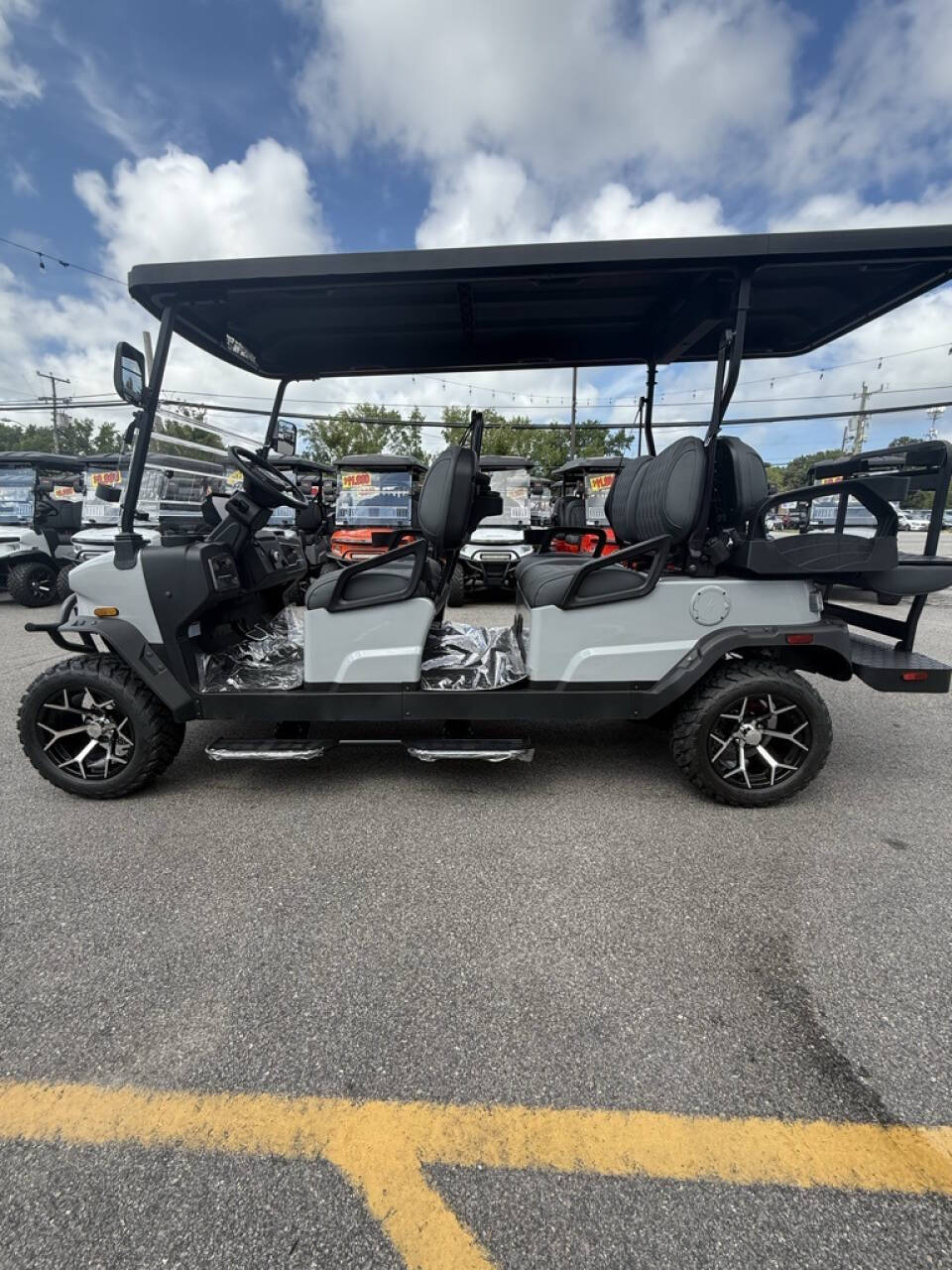 2025 Denago EV Rover XL6 Lithium | CartFinder