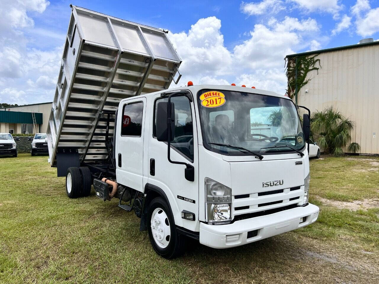 2017 Isuzu NQR For Sale - Carsforsale.com®