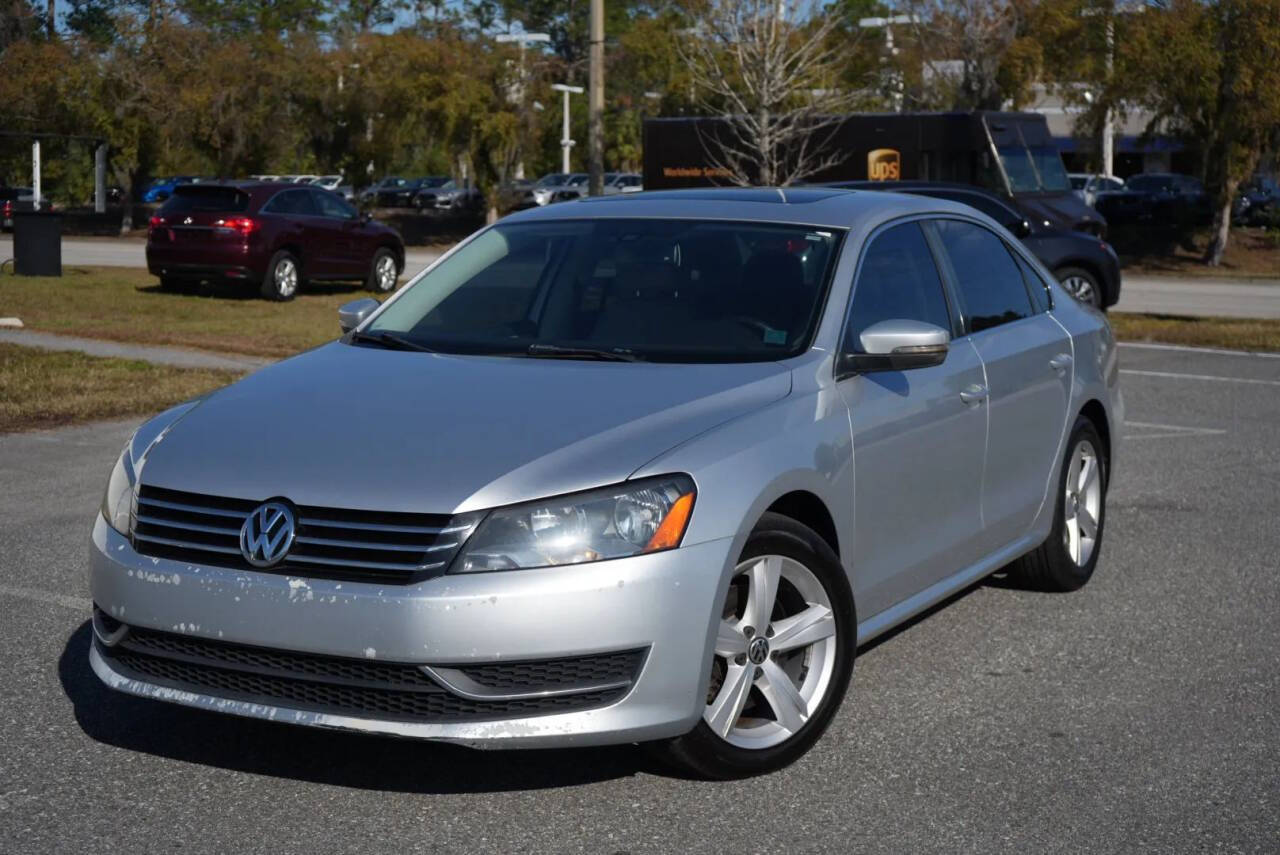 2013 Volkswagen Passat SE | Gainesville, Florida 32609 | Cruz.com