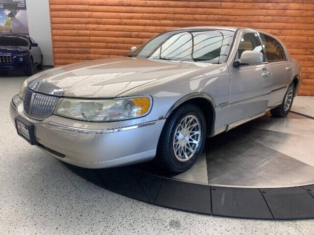 Used 2002 Lincoln Town Car For Sale - Carsforsale.com®