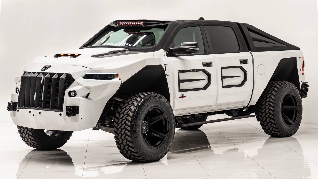 2024 RAM 1500 White 6.2L V8 Supercharger - Soflo Customs