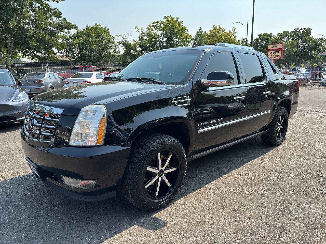 Cadillac Escalade Truck Lifted