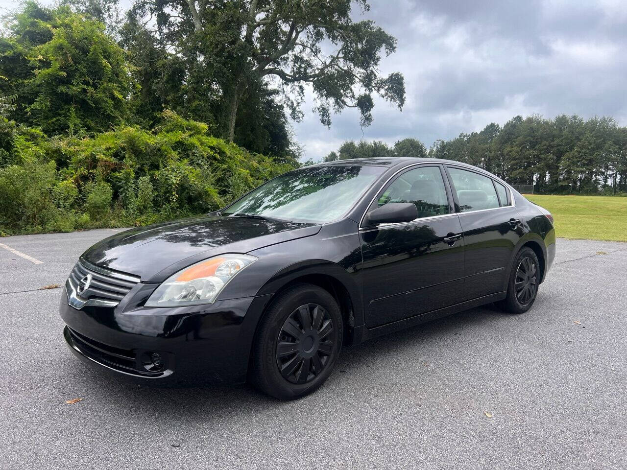Nissan Altima 2009 Black Rims