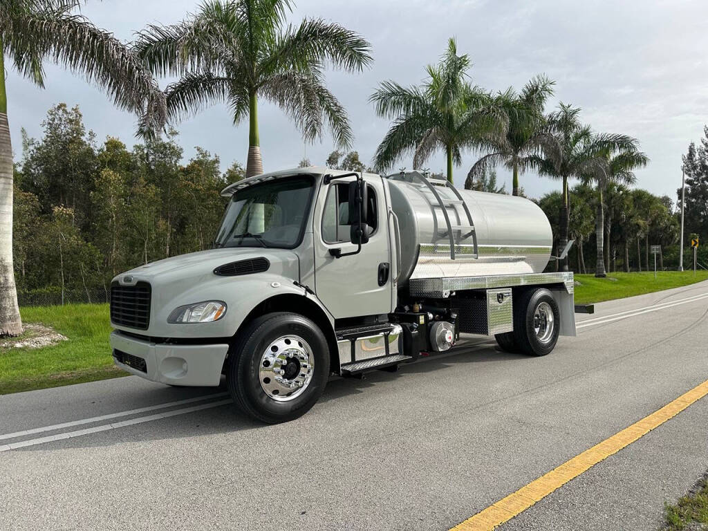 2014 Freightliner M2 106 for sale in Miami , FL - City Truck Sales