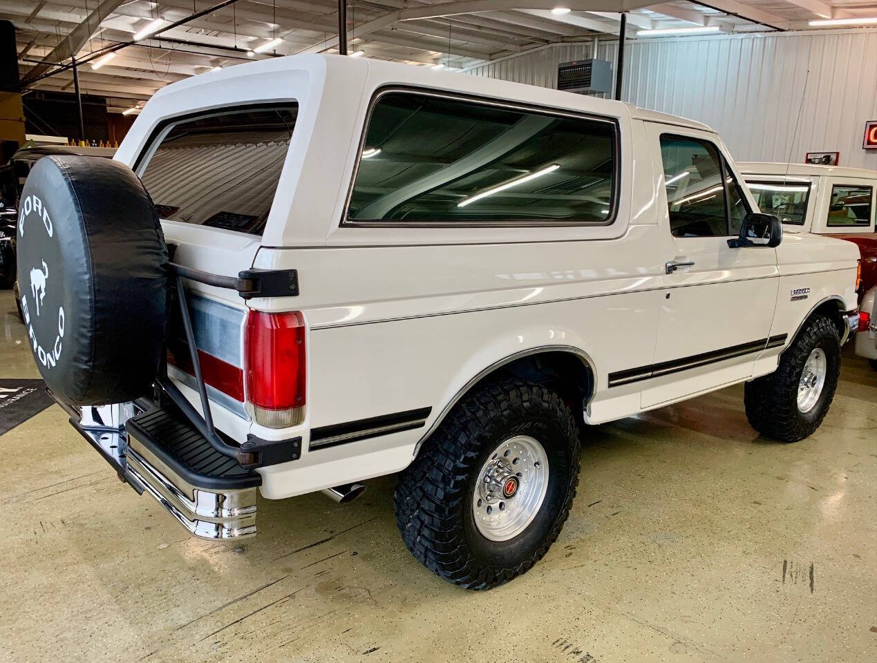 1990 Ford Bronco XLT For Sale | AllCollectorCars.com