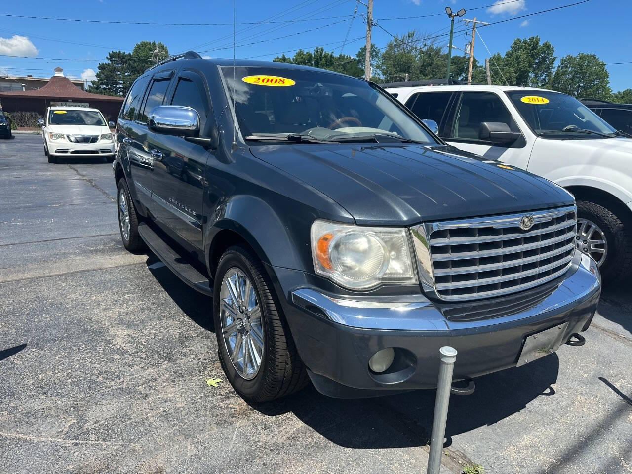 2008 Chrysler Aspen for sale in Springfield, MO - The Car Barn Springfield
