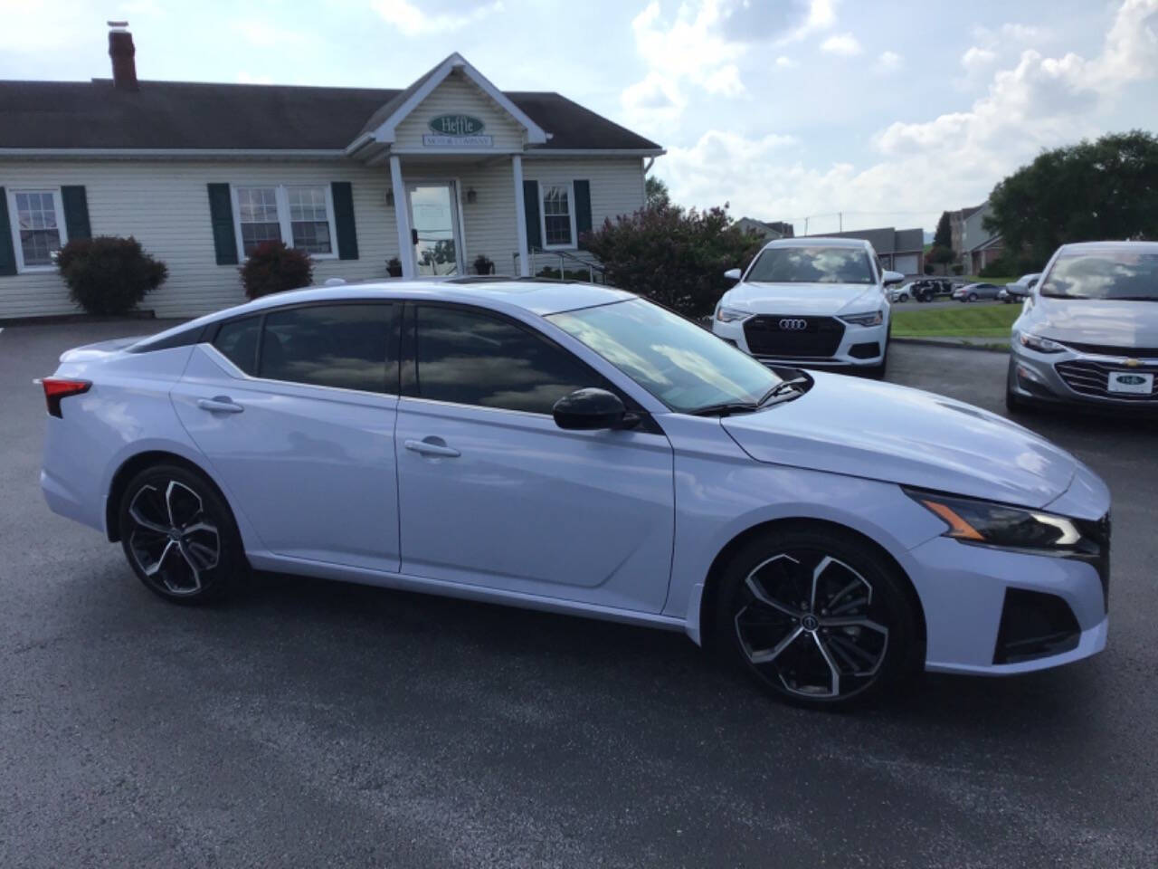 2023 Nissan Altima for sale in Martinsburg, WV - Heffle Motor Company